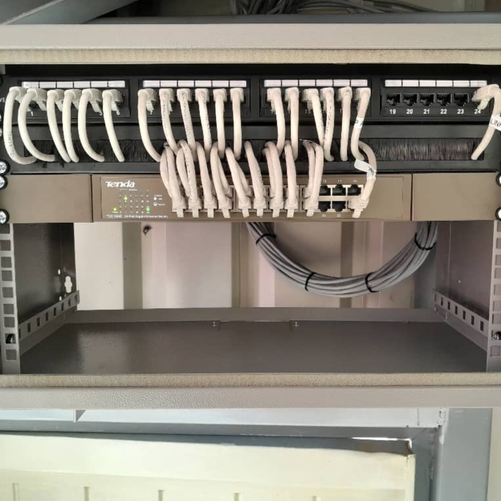 LAN Installations – Info-Relay Systems